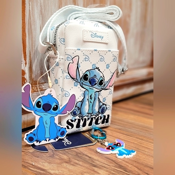 Disney | Bags | Disneys Stitch Crossbody Bag Wtravel Dangle Keychain ...